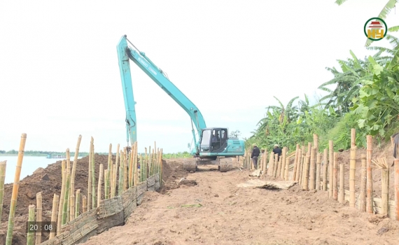 Sớm khắc phục sạt lở bờ tả sông Hồng ở xã Châu Ninh - Báo và Phát thanh ...